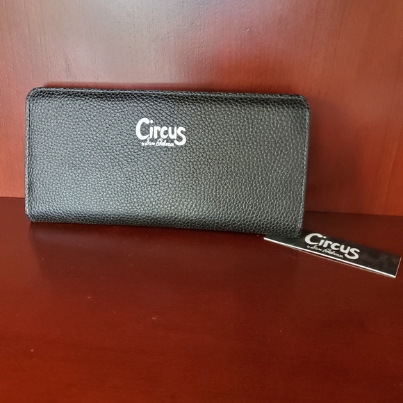 Sam Edelman | Bags | Sam Edelman Circus Bifold Wallet | Poshmark